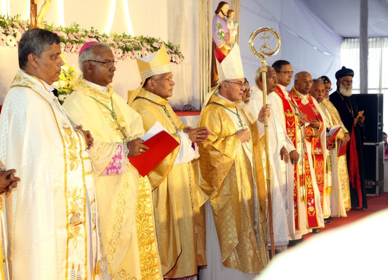 Thousands attend elevation of Calicut as archdiocese – Matters India