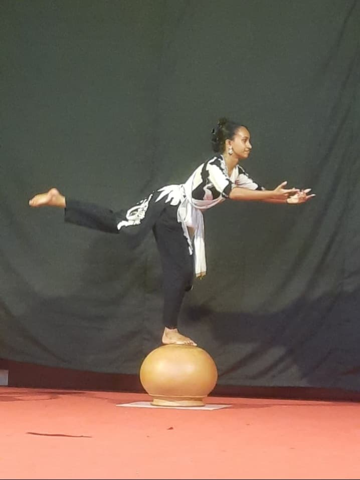 Catholic girl performs Bharatanatyam for 170 hours to win world records ...